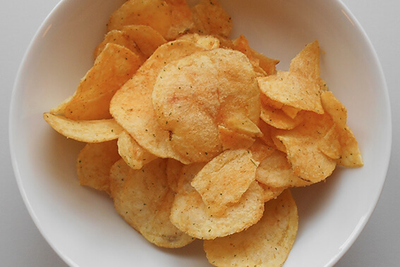Nå kan du spise pommes frites og potetgull med litt bedre samvittighet